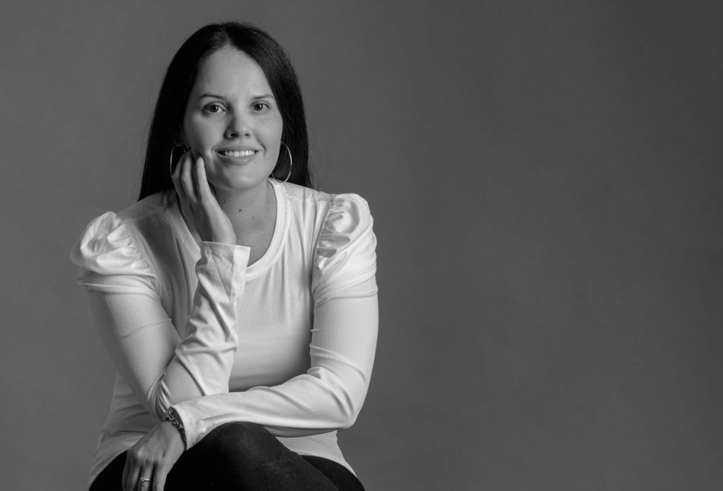 Patricia Paredes - High Class